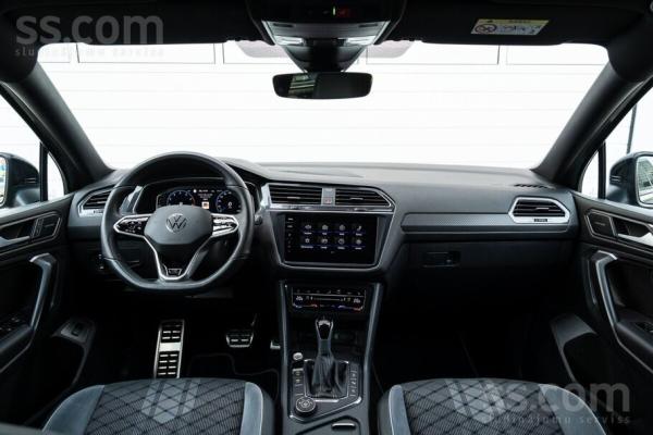 Pelēks Volkswagen Tiguan 2023 Rīga, ar dzinēja tilpumu 2.00 L un nobraukumu 73 tūkst. km par 34650 €, foto 8 vietnē AUTOMOTO.COM.LV