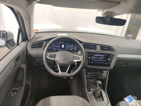 Pelēks Volkswagen Tiguan 2023 Viļņa, ar dzinēja tilpumu 1.50 L un nobraukumu 199 tūkst. km par 20330 €, foto 9 vietnē AUTOMOTO.COM.LV