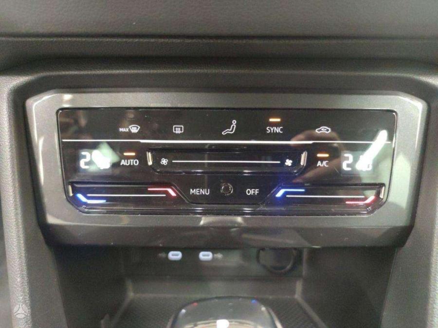 Grey Volkswagen Tiguan 2023 in Vilnius, with an engine capacity of 1.50 L and mileage of 199 thousand km for 20330 €, photo 14 on AUTOMOTO.COM.LV