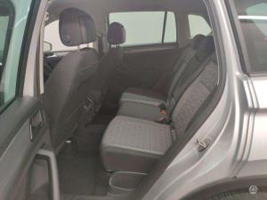 Grey Volkswagen Tiguan 2023 in Vilnius, with an engine capacity of 1.50 L and mileage of 199 thousand km for 20330 €, photo 16 on AUTOMOTO.COM.LV