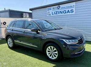 Grey Volkswagen Tiguan 2023 in Panevezys, with an engine capacity of 1.97 L and mileage of 134 thousand km for 20500 €, photo 4 on AUTOMOTO.COM.LV