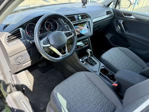 Grey Volkswagen Tiguan 2023 in Panevezys, with an engine capacity of 1.97 L and mileage of 134 thousand km for 20500 €, photo 12 on AUTOMOTO.COM.LV