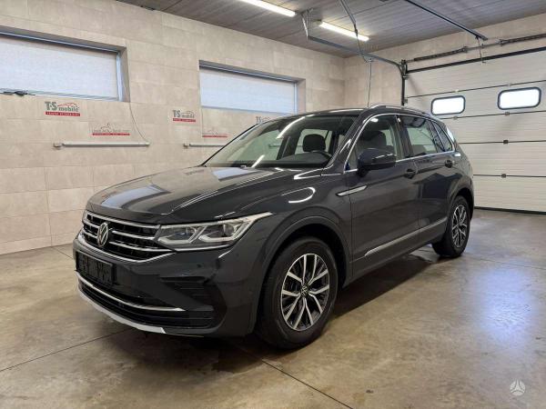 Grey Volkswagen Tiguan 2023 in Marijampole, with an engine capacity of 1.50 L and mileage of 90 thousand km for 26015 €, photo 1 on AUTOMOTO.COM.LV