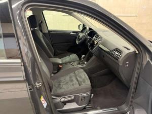 Grey Volkswagen Tiguan 2023 in Marijampole, with an engine capacity of 1.50 L and mileage of 90 thousand km for 26015 €, photo 9 on AUTOMOTO.COM.LV