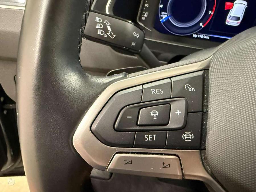 Grey Volkswagen Tiguan 2023 in Marijampole, with an engine capacity of 1.50 L and mileage of 90 thousand km for 26015 €, photo 13 on AUTOMOTO.COM.LV
