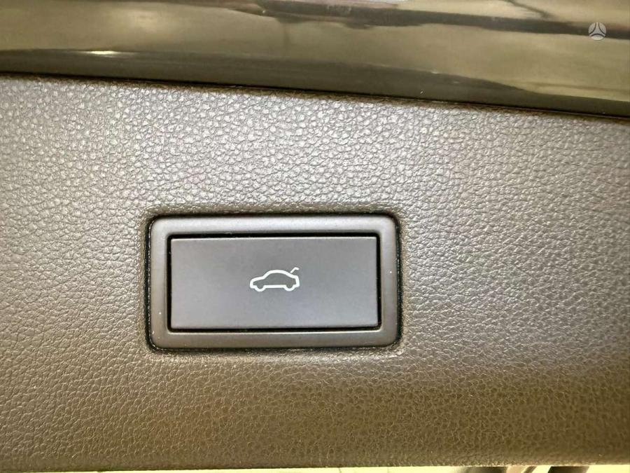 Grey Volkswagen Tiguan 2023 in Marijampole, with an engine capacity of 1.50 L and mileage of 90 thousand km for 26015 €, photo 21 on AUTOMOTO.COM.LV