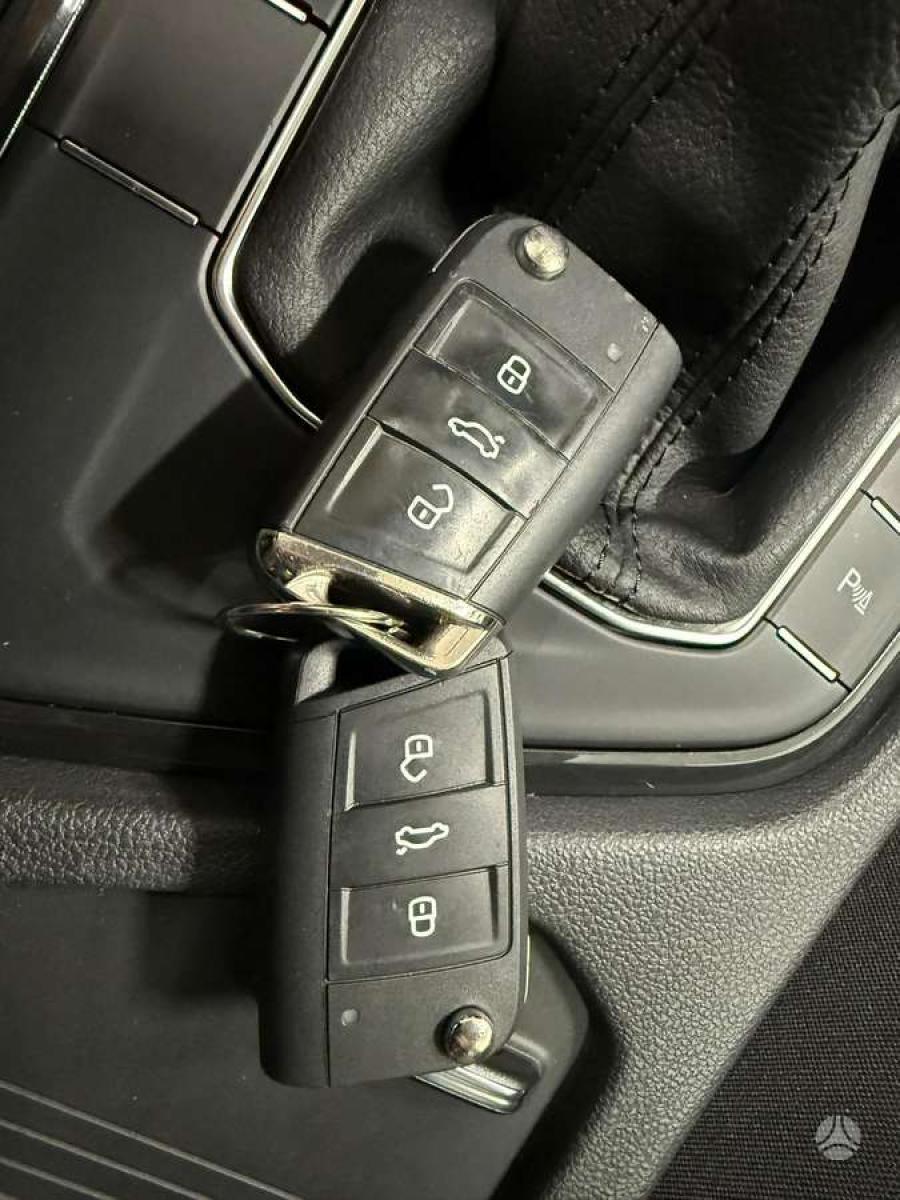 Grey Volkswagen Tiguan 2023 in Marijampole, with an engine capacity of 1.50 L and mileage of 90 thousand km for 26015 €, photo 24 on AUTOMOTO.COM.LV