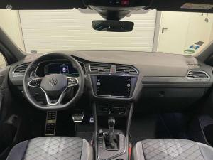 Grey Volkswagen Tiguan 2023 in Marijampole, with an engine capacity of 1.50 L and mileage of 157 thousand km for 26499 €, photo 9 on AUTOMOTO.COM.LV