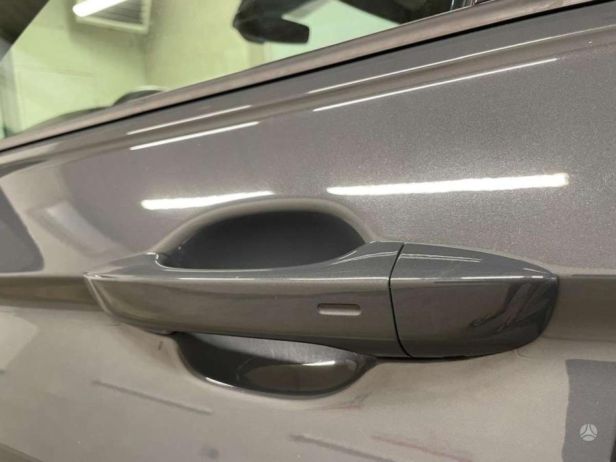 Grey Volkswagen Tiguan 2023 in Marijampole, with an engine capacity of 1.50 L and mileage of 157 thousand km for 26499 €, photo 19 on AUTOMOTO.COM.LV