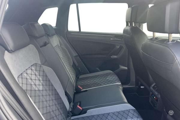 Pelēks Volkswagen Tiguan 2023 Klaipėda, ar dzinēja tilpumu 1.98 L un nobraukumu 98 tūkst. km par 28500 €, foto 10 vietnē AUTOMOTO.COM.LV