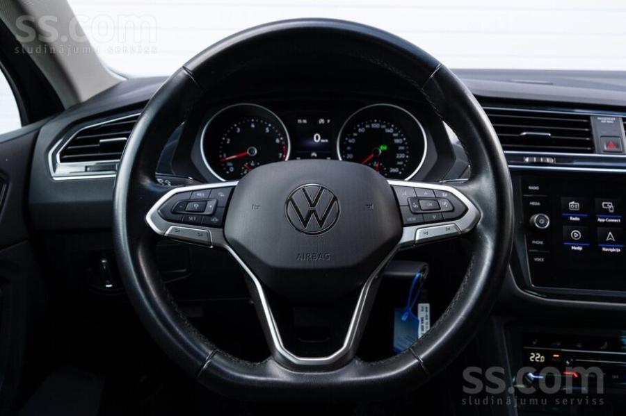 Pelēks Volkswagen Tiguan 2023 Rīga, ar dzinēja tilpumu 1.50 L un nobraukumu 176 tūkst. km par 18950 €, foto 18 vietnē AUTOMOTO.COM.LV