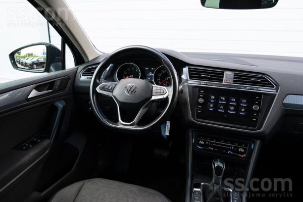 Volkswagen Tiguan 2023 Rīga vietnē Pelēks Volkswagen Tiguan 2023 Rīga, ar dzinēja tilpumu 1.50 L un nobraukumu 176 tūkst. km par 18950 €, foto 10 vietnē AUTOMOTO.COM.LV