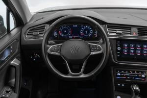 Grey Volkswagen Tiguan 2024 in Vilnius, with an engine capacity of 1.50 L and mileage of 49 thousand km for 30300 €, photo 14 on AUTOMOTO.COM.LV