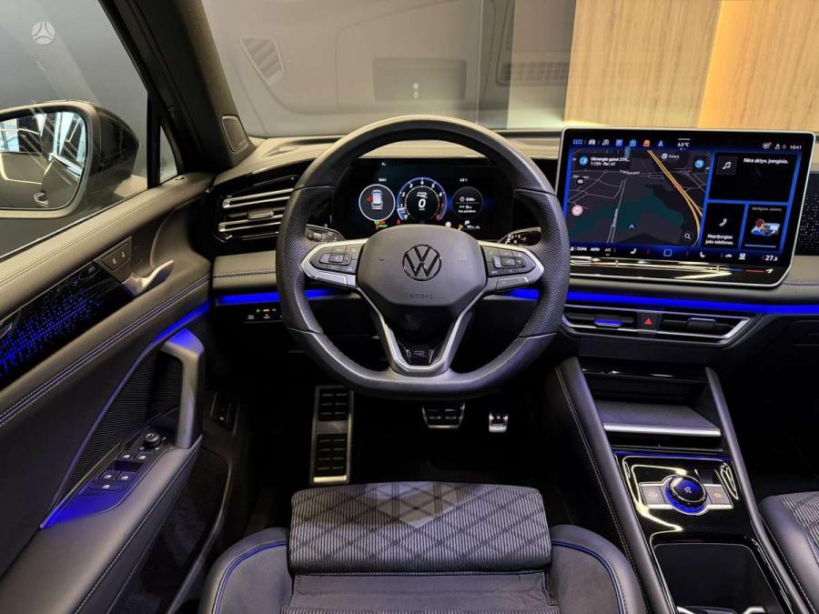 Pelēks Volkswagen Tiguan 2024 Kauņa, ar dzinēja tilpumu 1.50 L un nobraukumu 23 tūkst. km par 37990 €, foto 15 vietnē AUTOMOTO.COM.LV