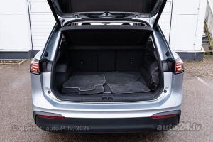 Pelēks Volkswagen Tiguan 2024 Rīga, ar dzinēja tilpumu 1.50 L un nobraukumu 14 tūkst. km par 33306 €, foto 17 vietnē AUTOMOTO.COM.LV