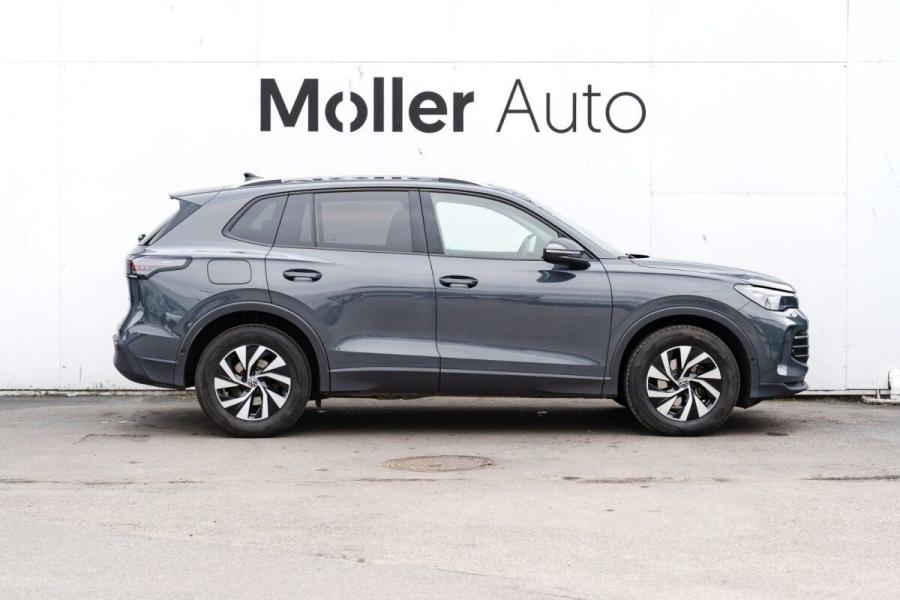 Pelēks Volkswagen Tiguan 2024 Rīga, ar dzinēja tilpumu 1.50 L un nobraukumu 66 tūkst. km par 30950 €, foto 6 vietnē AUTOMOTO.COM.LV