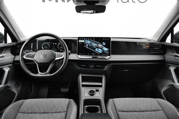 Grey Volkswagen Tiguan 2024 in Riga, with an engine capacity of 1.50 L and mileage of 66 thousand km for 30950 €, photo 6 on AUTOMOTO.COM.LV