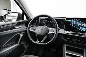 Pelēks Volkswagen Tiguan 2024 Rīga, ar dzinēja tilpumu 1.50 L un nobraukumu 66 tūkst. km par 30950 €, foto 8 vietnē AUTOMOTO.COM.LV
