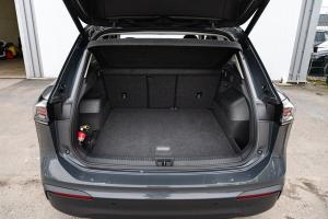 Pelēks Volkswagen Tiguan 2024 Rīga, ar dzinēja tilpumu 1.50 L un nobraukumu 66 tūkst. km par 30950 €, foto 34 vietnē AUTOMOTO.COM.LV