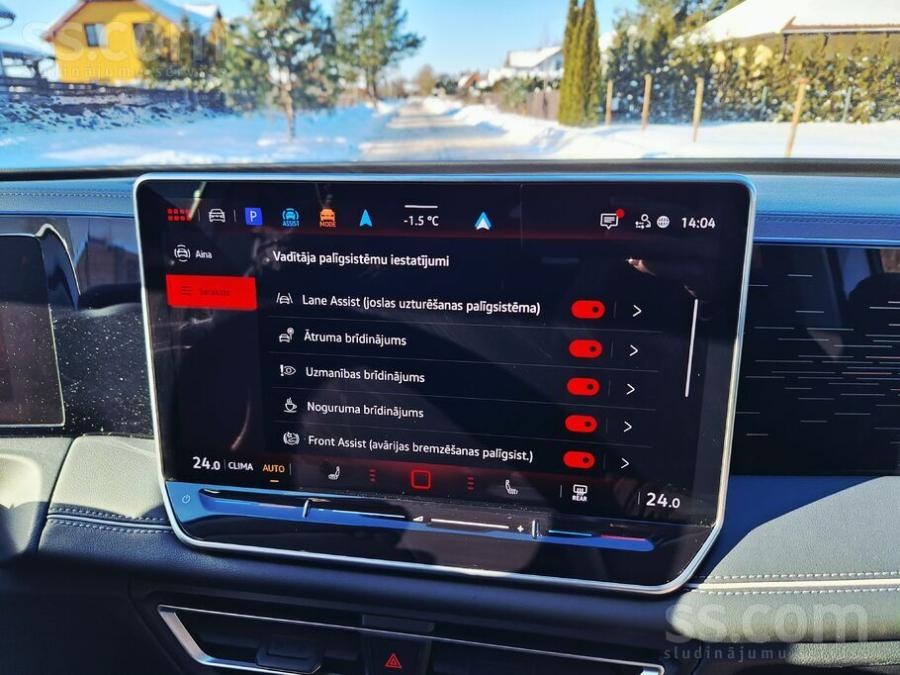 Pelēks Volkswagen Tiguan 2024 Ogre, ar dzinēja tilpumu 1.50 L un nobraukumu 18 tūkst. km par 37900 €, foto 19 vietnē AUTOMOTO.COM.LV