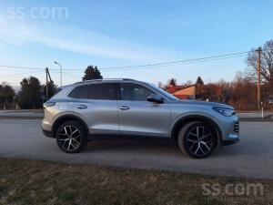 Pelēks Volkswagen Tiguan 2024 Ogre, ar dzinēja tilpumu 1.50 L un nobraukumu 18 tūkst. km par 37900 €, foto 28 vietnē AUTOMOTO.COM.LV