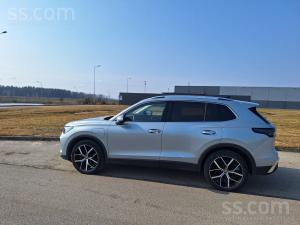 Pelēks Volkswagen Tiguan 2024 Ogre, ar dzinēja tilpumu 1.50 L un nobraukumu 18 tūkst. km par 37900 €, foto 32 vietnē AUTOMOTO.COM.LV