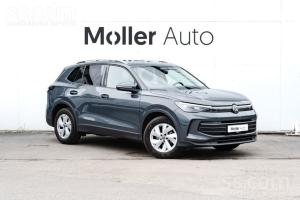 Grey Volkswagen Tiguan 2024 in Riga, with an engine capacity of 1.50 L and mileage of 26 thousand km for 31900 €, photo 3 on AUTOMOTO.COM.LV