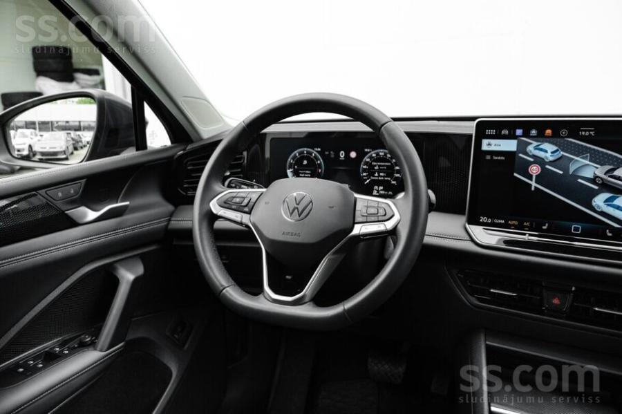 Grey Volkswagen Tiguan 2024 in Riga, with an engine capacity of 1.50 L and mileage of 26 thousand km for 31900 €, photo 32 on AUTOMOTO.COM.LV
