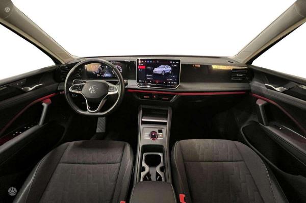 Grey Volkswagen Tiguan 2024 in Kaunas, with an engine capacity of 1.50 L and mileage of 40 thousand km for 30500 €, photo 5 on AUTOMOTO.COM.LV