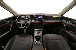 Grey Volkswagen Tiguan 2024 in Kaunas, with an engine capacity of 1.50 L and mileage of 40 thousand km for 30500 €, photo 6 on AUTOMOTO.COM.LV