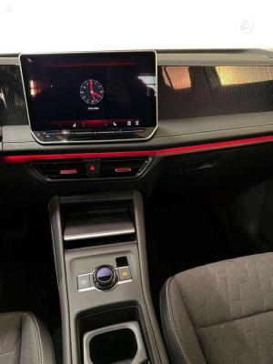 Grey Volkswagen Tiguan 2024 in Kaunas, with an engine capacity of 1.50 L and mileage of 40 thousand km for 30500 €, photo 12 on AUTOMOTO.COM.LV