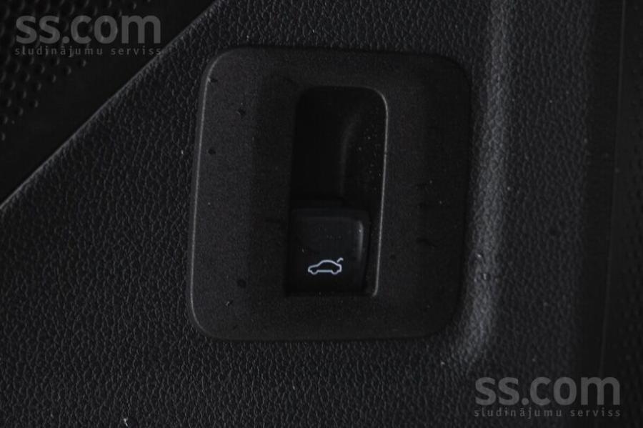Pelēks Volkswagen Tiguan 2024 Ventspils, ar dzinēja tilpumu 1.50 L un nobraukumu 49 tūkst. km par 35300 €, foto 31 vietnē AUTOMOTO.COM.LV