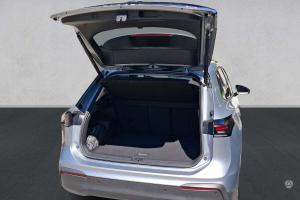 Grey Volkswagen Tiguan 2024 in Klaipeda, with an engine capacity of 1.50 L and mileage of 25 thousand km for 32500 €, photo 8 on AUTOMOTO.COM.LV
