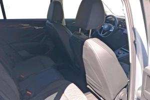 Grey Volkswagen Tiguan 2024 in Klaipeda, with an engine capacity of 1.50 L and mileage of 25 thousand km for 32500 €, photo 10 on AUTOMOTO.COM.LV