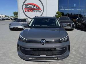 Grey Volkswagen Tiguan 2024 in Telschi, with an engine capacity of 2.00 L and mileage of 80 thousand km for 34490 €, photo 4 on AUTOMOTO.COM.LV