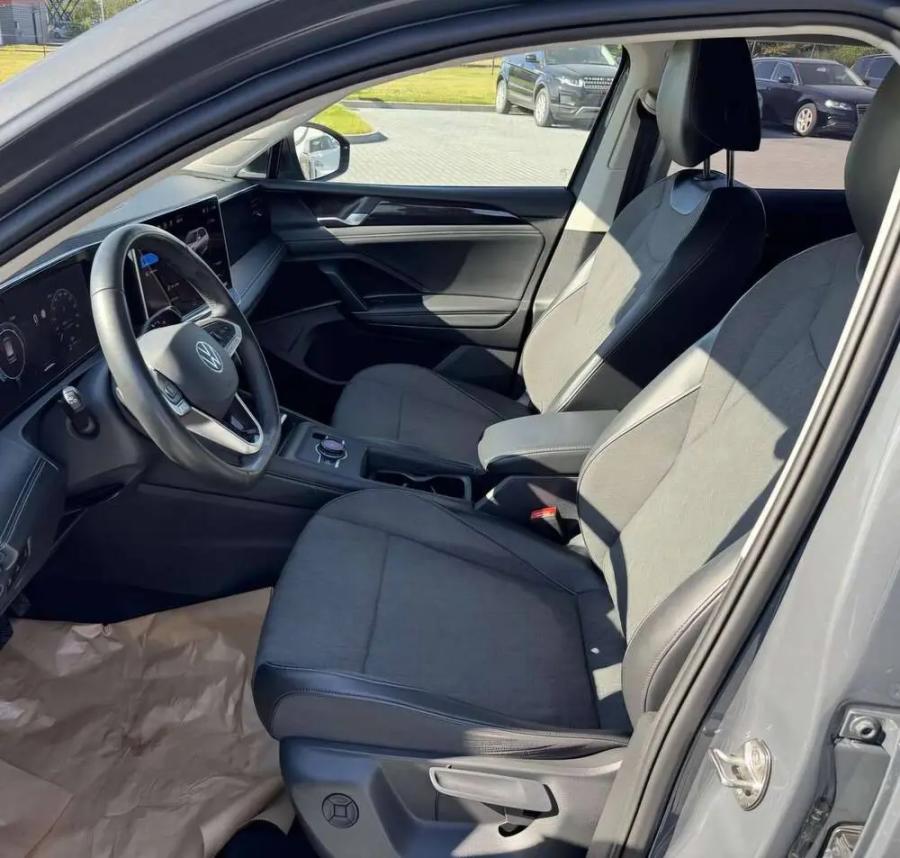 Grey Volkswagen Tiguan 2024 in Telschi, with an engine capacity of 2.00 L and mileage of 80 thousand km for 34490 €, photo 12 on AUTOMOTO.COM.LV