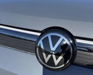 Grey Volkswagen Tiguan 2024 in Telschi, with an engine capacity of 2.00 L and mileage of 80 thousand km for 34490 €, photo 24 on AUTOMOTO.COM.LV