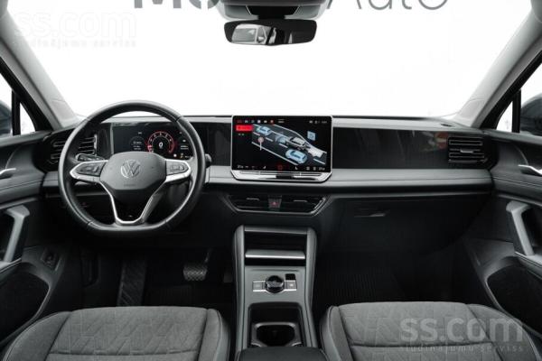 Pelēks Volkswagen Tiguan 2024 Rīga, ar dzinēja tilpumu 1.50 L un nobraukumu 70 tūkst. km par 30950 €, foto 6 vietnē AUTOMOTO.COM.LV