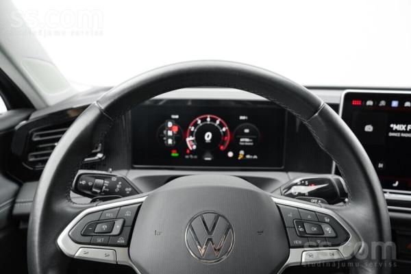 Pelēks Volkswagen Tiguan 2024 Rīga, ar dzinēja tilpumu 1.50 L un nobraukumu 70 tūkst. km par 30950 €, foto 9 vietnē AUTOMOTO.COM.LV