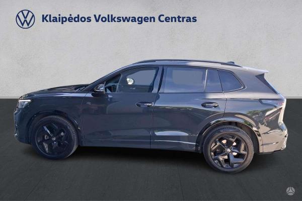Pelēks Volkswagen Tiguan 2024 Klaipėda, ar dzinēja tilpumu 1.50 L un nobraukumu 40 tūkst. km par 37000 €, foto 5 vietnē AUTOMOTO.COM.LV