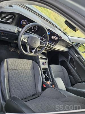Pelēks Volkswagen Tiguan 2024 Rīga, ar dzinēja tilpumu 2.00 L un nobraukumu 70 tūkst. km par 32000 €, foto 13 vietnē AUTOMOTO.COM.LV