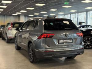 Pelēks Volkswagen Tiguan 2024 Klaipėda, ar dzinēja tilpumu 1.98 L un nobraukumu 8 tūkst. km par 24500 €, foto 6 vietnē AUTOMOTO.COM.LV