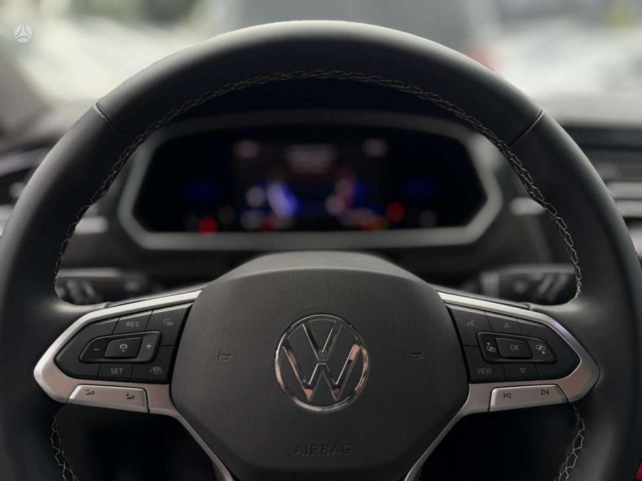 Pelēks Volkswagen Tiguan 2024 Klaipėda, ar dzinēja tilpumu 1.98 L un nobraukumu 8 tūkst. km par 24500 €, foto 7 vietnē AUTOMOTO.COM.LV