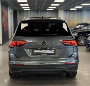 Pelēks Volkswagen Tiguan 2024 Klaipėda, ar dzinēja tilpumu 1.98 L un nobraukumu 8 tūkst. km par 24500 €, foto 10 vietnē AUTOMOTO.COM.LV