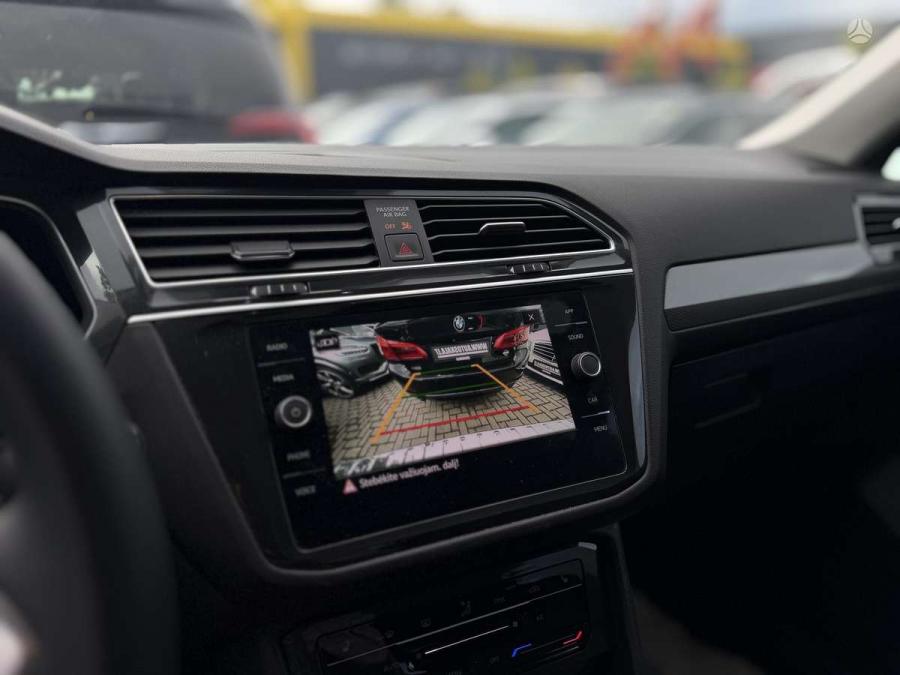 Pelēks Volkswagen Tiguan 2024 Klaipėda, ar dzinēja tilpumu 1.98 L un nobraukumu 8 tūkst. km par 24500 €, foto 12 vietnē AUTOMOTO.COM.LV