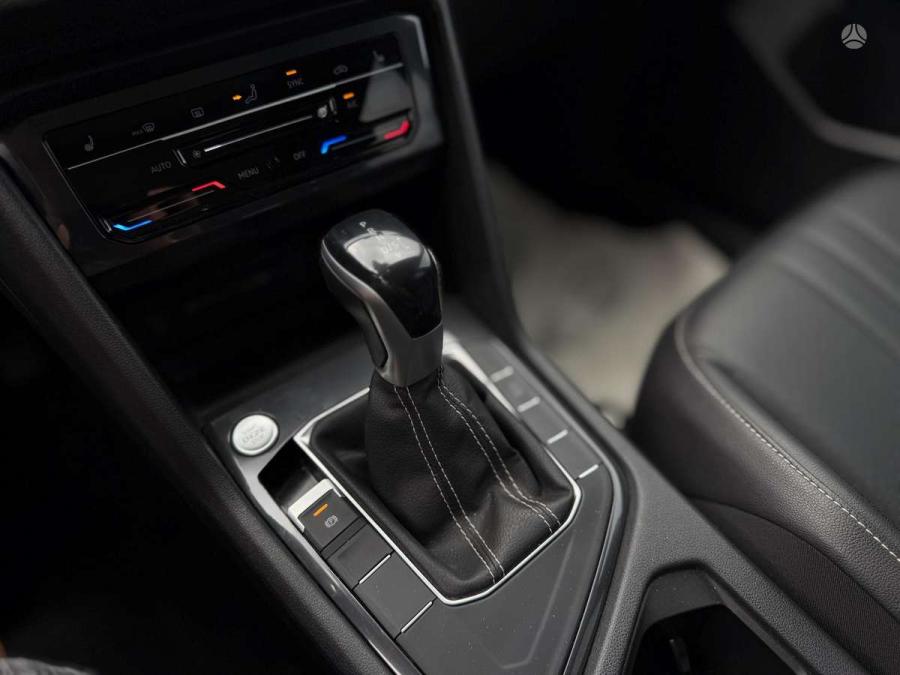 Pelēks Volkswagen Tiguan 2024 Klaipėda, ar dzinēja tilpumu 1.98 L un nobraukumu 8 tūkst. km par 24500 €, foto 17 vietnē AUTOMOTO.COM.LV