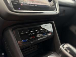 Pelēks Volkswagen Tiguan 2024 Klaipėda, ar dzinēja tilpumu 1.98 L un nobraukumu 8 tūkst. km par 24500 €, foto 21 vietnē AUTOMOTO.COM.LV