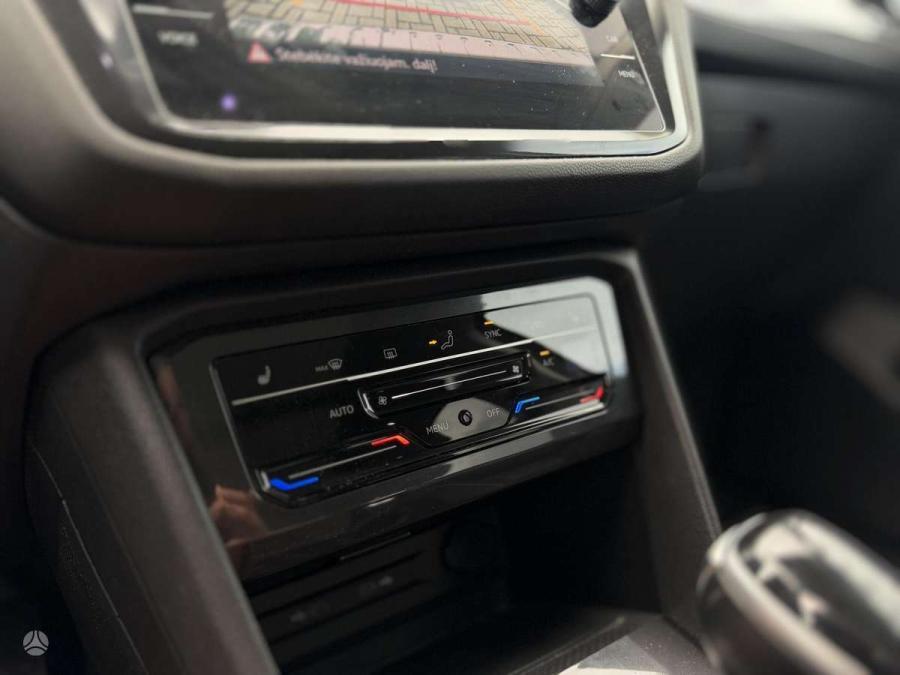Pelēks Volkswagen Tiguan 2024 Klaipėda, ar dzinēja tilpumu 1.98 L un nobraukumu 8 tūkst. km par 24500 €, foto 21 vietnē AUTOMOTO.COM.LV