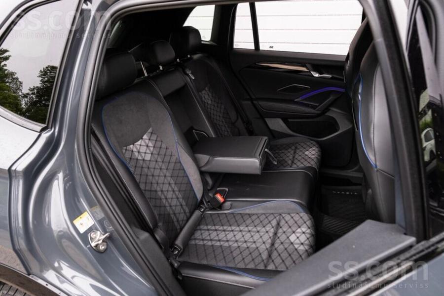 Grey Volkswagen Tiguan 2025 in Riga, with an engine capacity of 1.40 L and mileage of 22 thousand km for 46660 €, photo 8 on AUTOMOTO.COM.LV