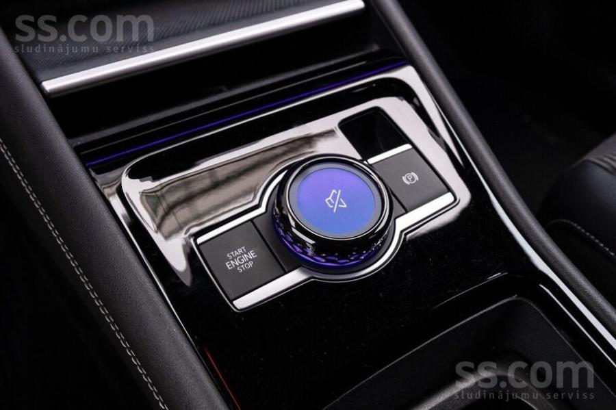 Grey Volkswagen Tiguan 2025 in Riga, with an engine capacity of 1.40 L and mileage of 22 thousand km for 46660 €, photo 18 on AUTOMOTO.COM.LV